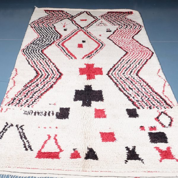 Amazing Azilal rug 8.03 ft x 2.26 ft - Moroccan Rugs